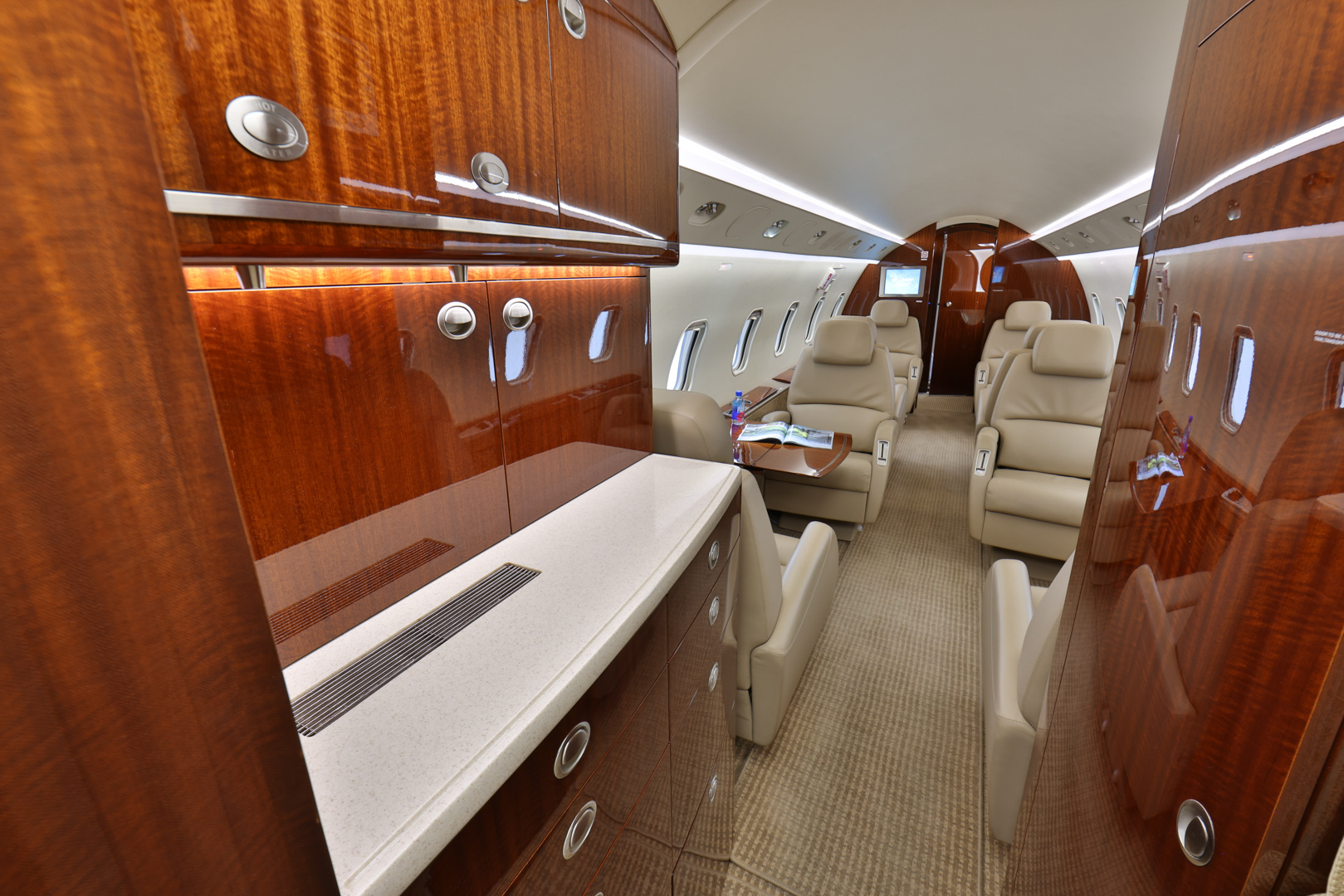 2005 Challenger 300 sn 20054 - CFS Jets
