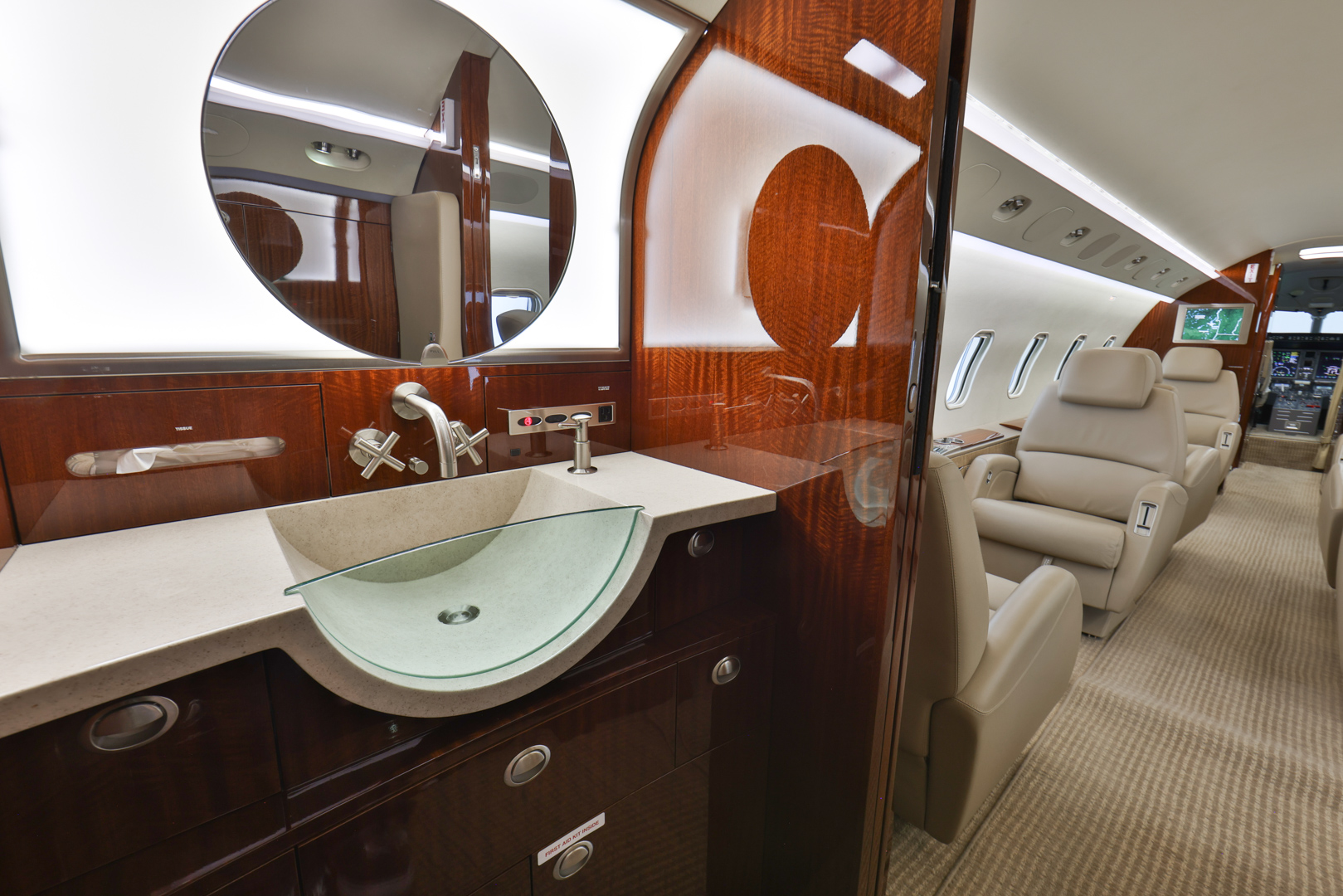 2005 Challenger 300 sn 20054 - CFS Jets
