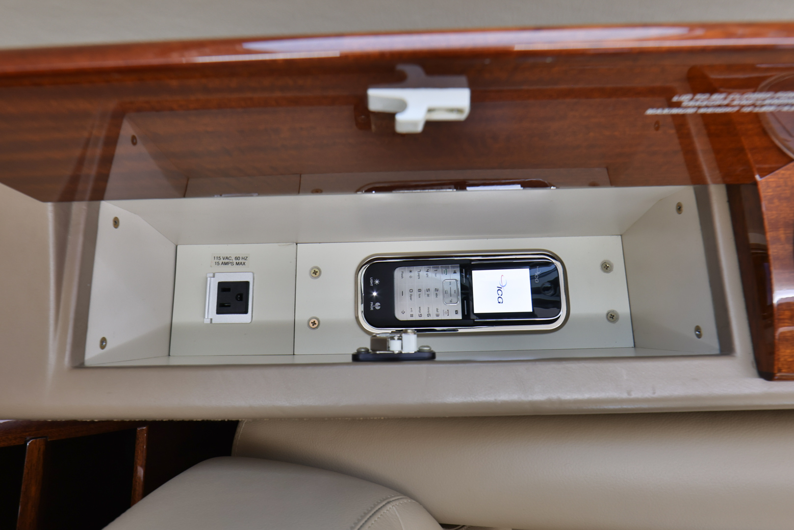 2005 Challenger 300 sn 20054 - CFS Jets
